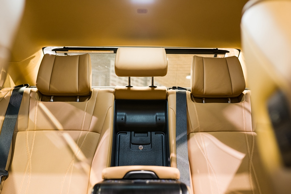 Buy Used Lexus ES 300H Hybrid Luxury: Unbeatable Price
