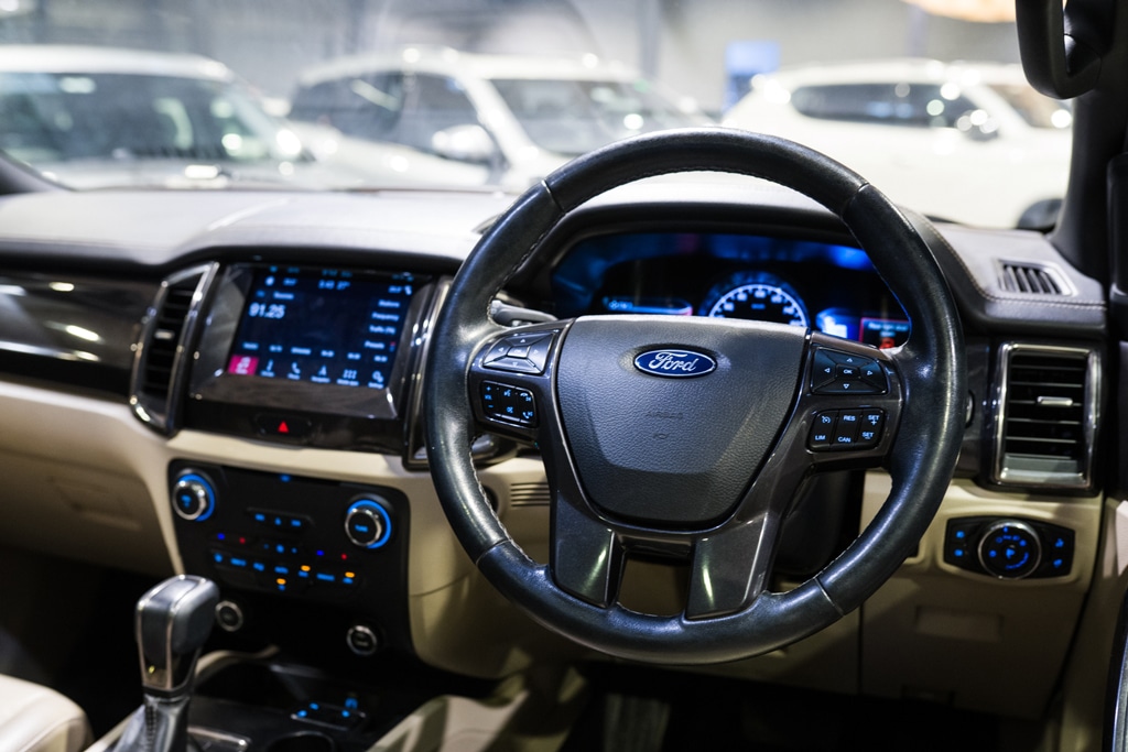 Buy Used Ford Endeavour 2.2: Best Offroader Car