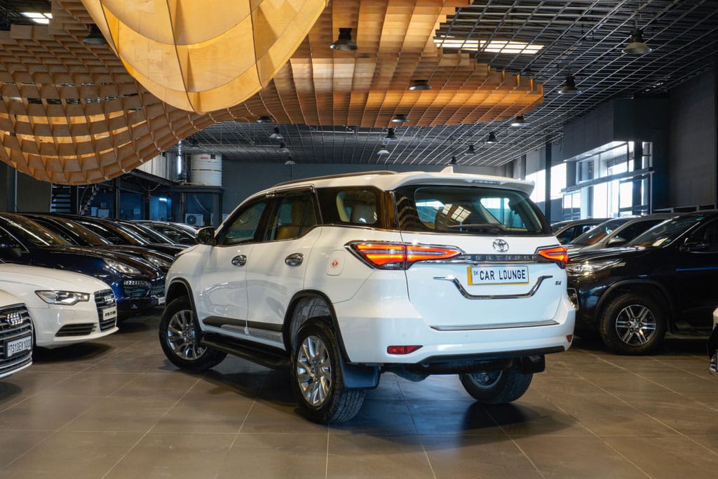Buy Used Toyota Fortuner Sigma 4: Powerful
