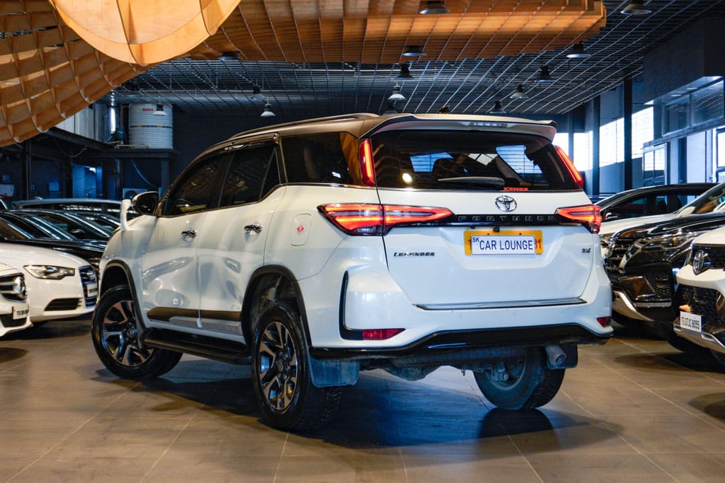 Buy Used Toyota Fortuner Sigma 4: Powerful