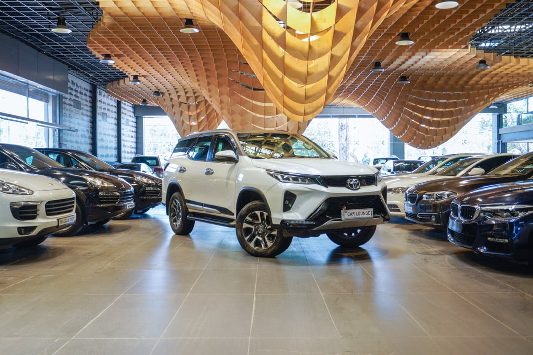 Buy Used Toyota Fortuner Legender 2022: Powerful