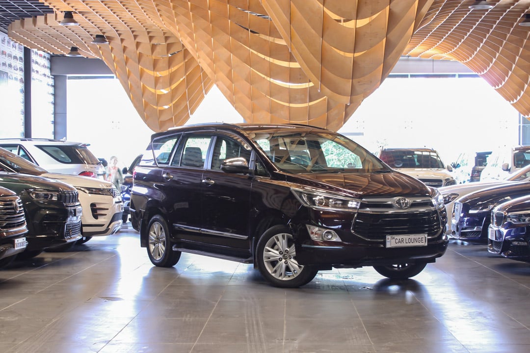 Buy Used Toyota Innova Crysta 2.4 Z: Perfect Family Car