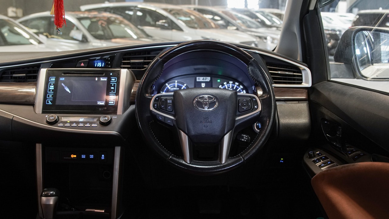 Toyota Innova Crysta 2.8Z 7STR