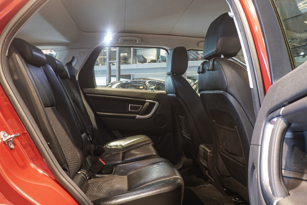 Buy Land Rover Discovery Sport 2.2: Luxury And Performance