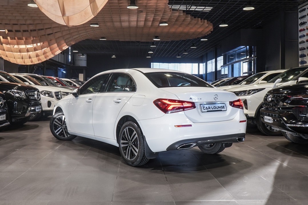 Mercedes A200d: Discover Luxurious