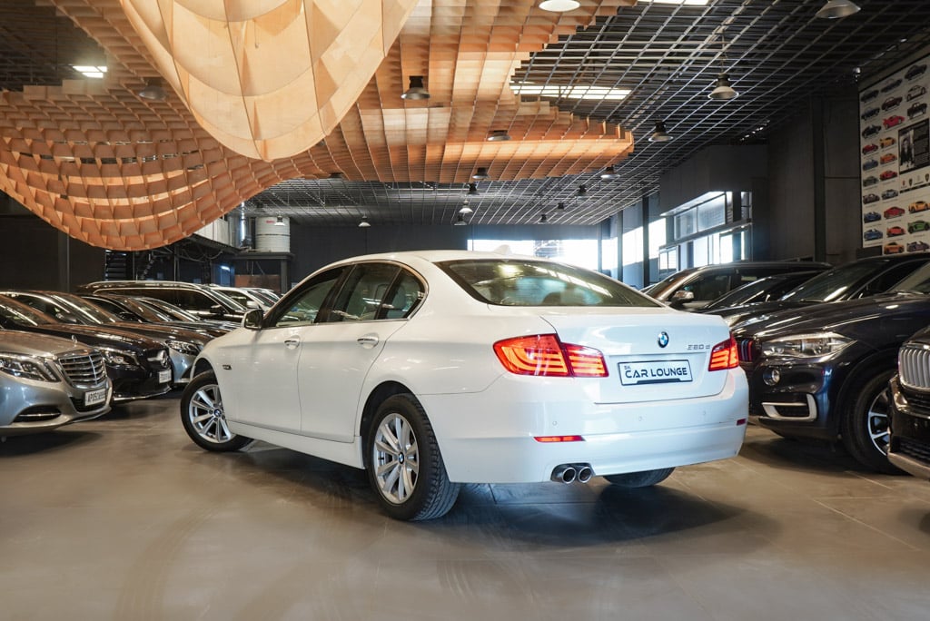 Buy Used/ Preowned BMW 520d Sports Line: Unbeatable Price