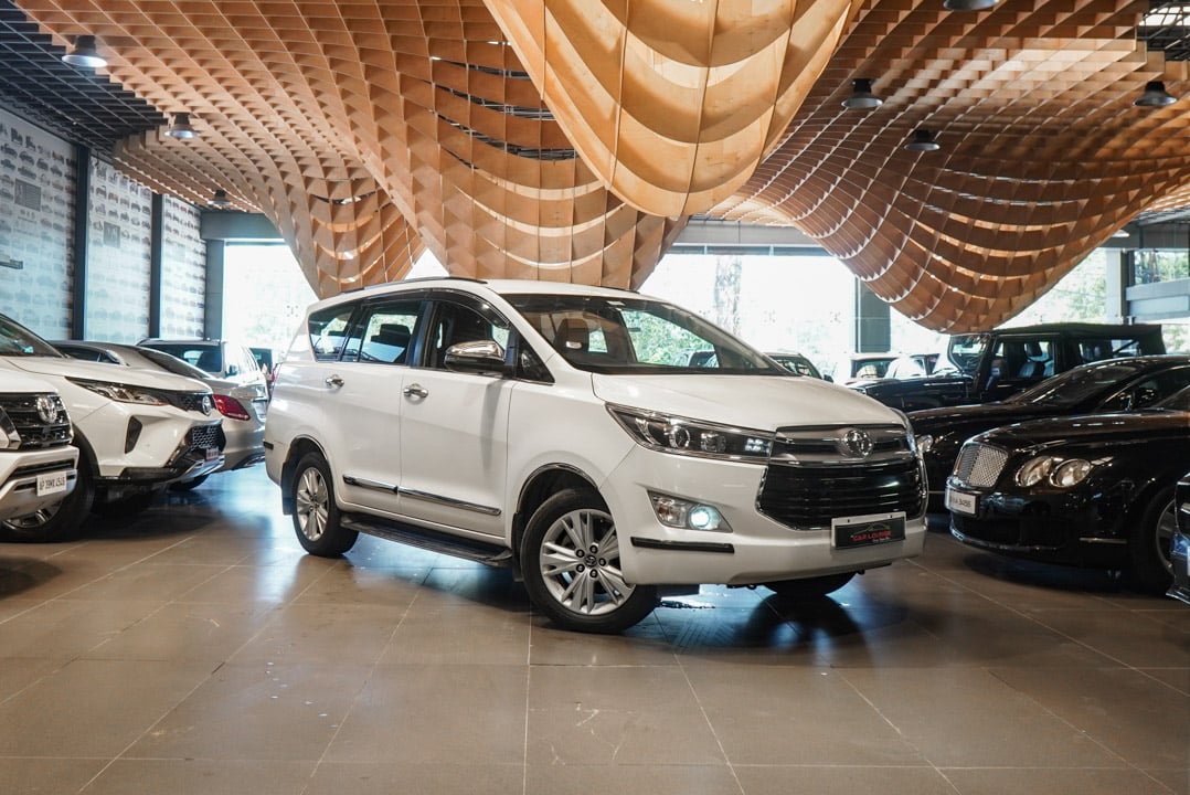 BUY A USED TOYOTA INNOVA CRYSTA | Absolute Power