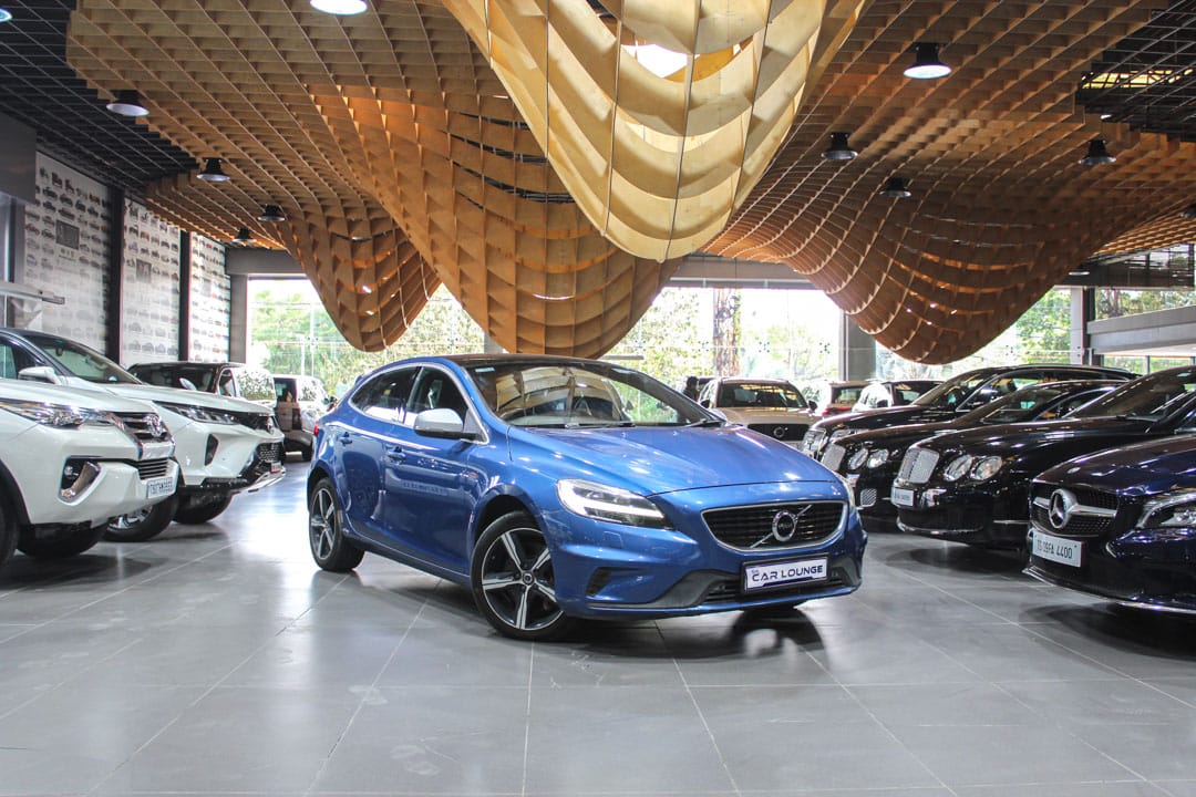 BUY A USED VOLVO V40 IN 2024 | Reliable And Adventurous